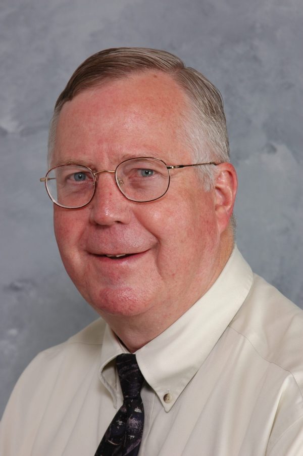 Honoring Dr. Deavers | News | Des Moines University