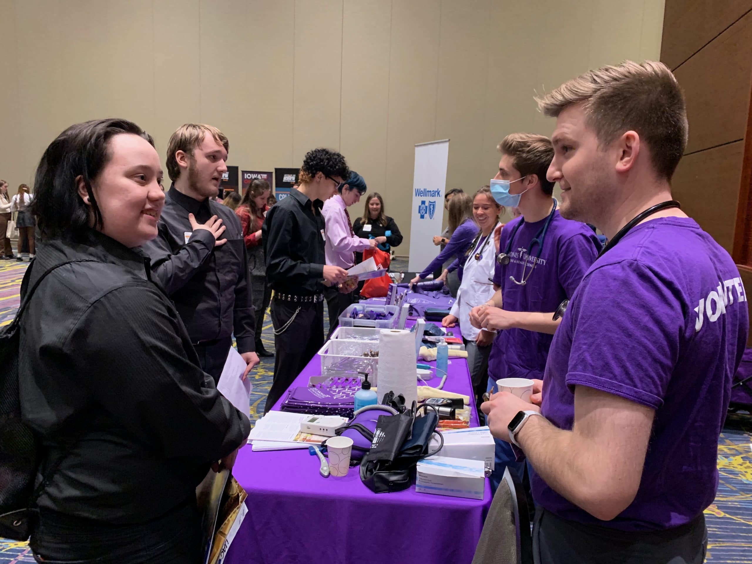 DMU students share “life tips” with high-schoolers | News | Des Moines ...