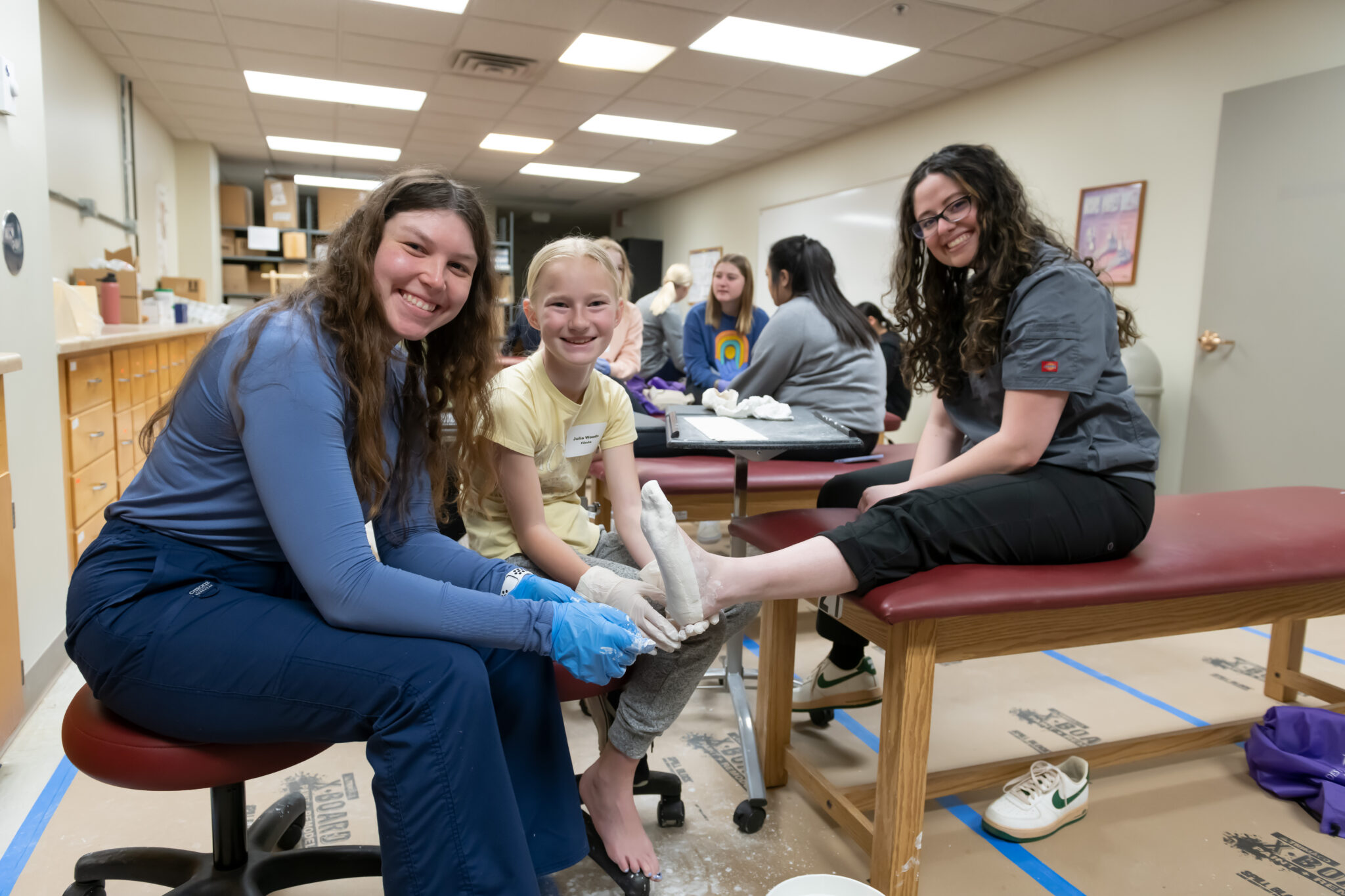 DMU Students Lead Girls’ Exploration of Medicine and Science | News ...