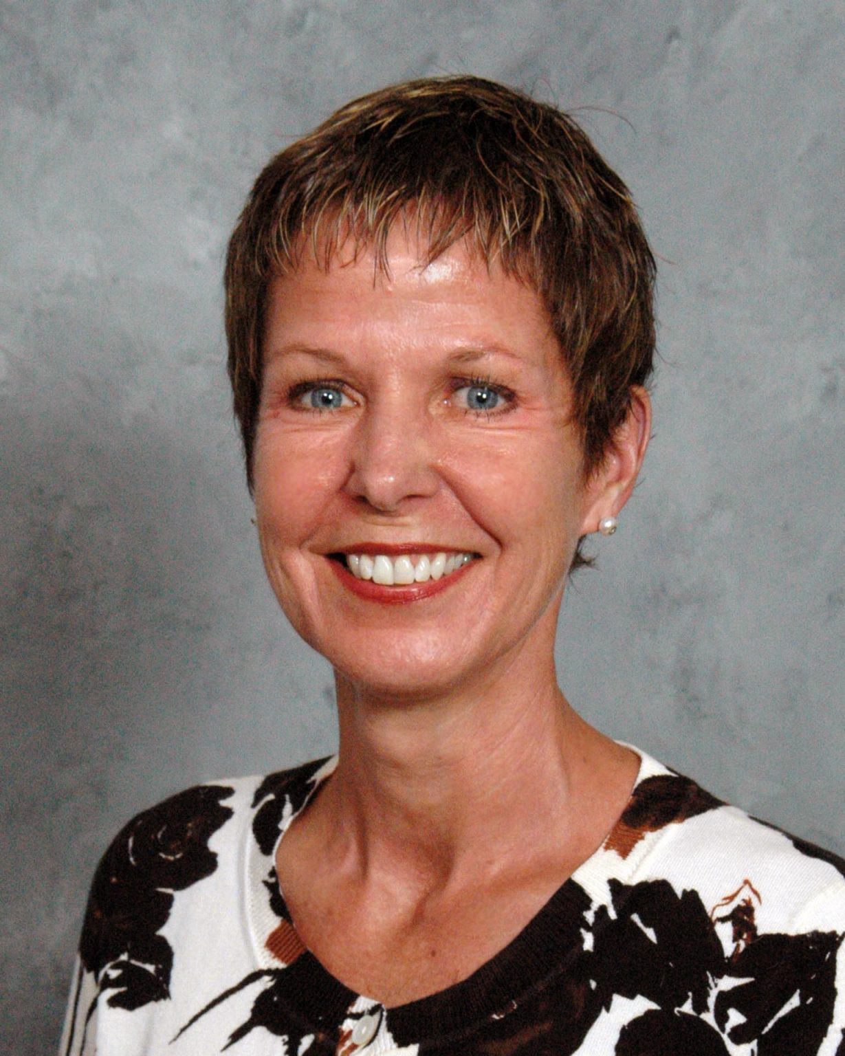 DMU Alumni Board gains a new leader and a new member | News | Des ...